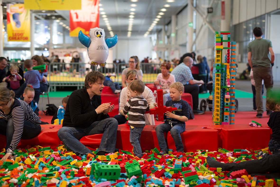 Rebelscum.com: LEGO: LIVE New York City